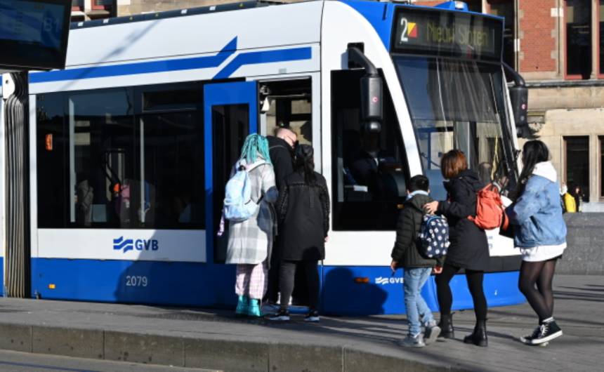 Hollanda’da toplu taşımada grev: NS, RET, HTM ve GVB çalışanları iş ...